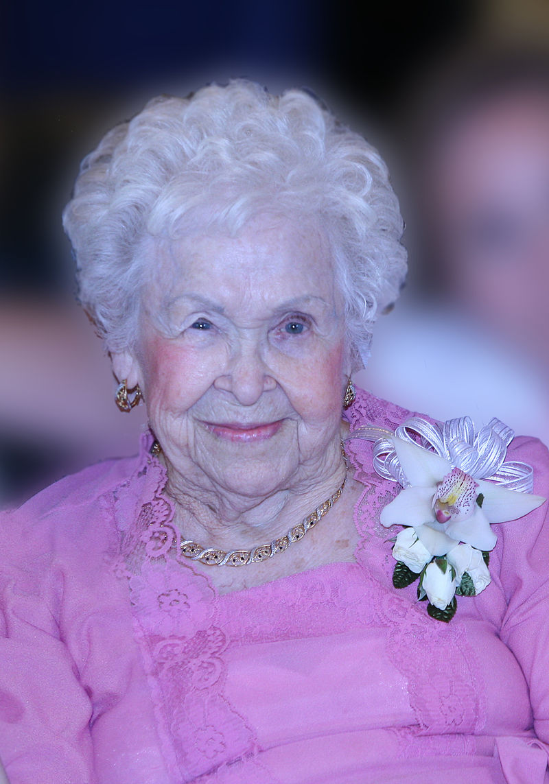 Emma Axtell's Instagram, Twitter & Facebook on IDCrawl