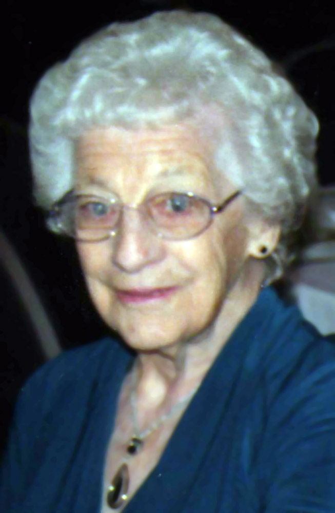 Renee Racine's Instagram, Twitter & Facebook on IDCrawl