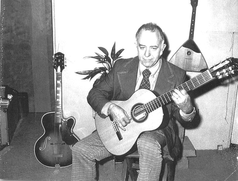 The Chetboard • View topic - 1973 Hascal Haile Classical Guitar SOLD!