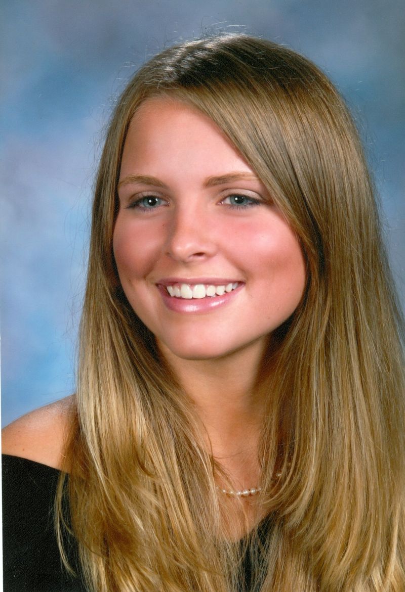 Elizabeth Kamp's Instagram, Twitter & Facebook on IDCrawl