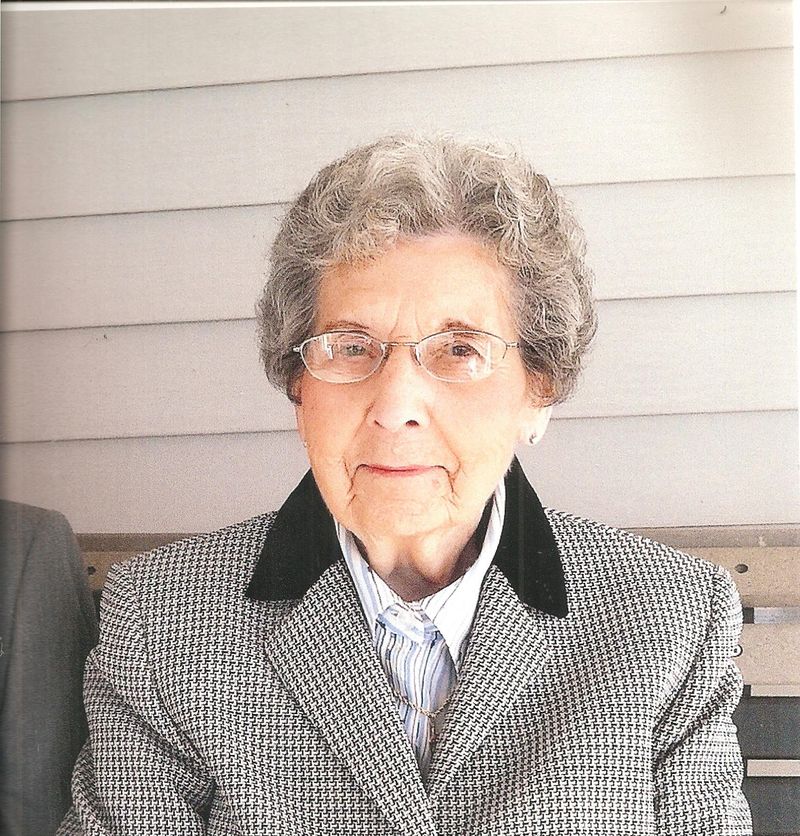 Violet Webb's Instagram, Twitter & Facebook on IDCrawl