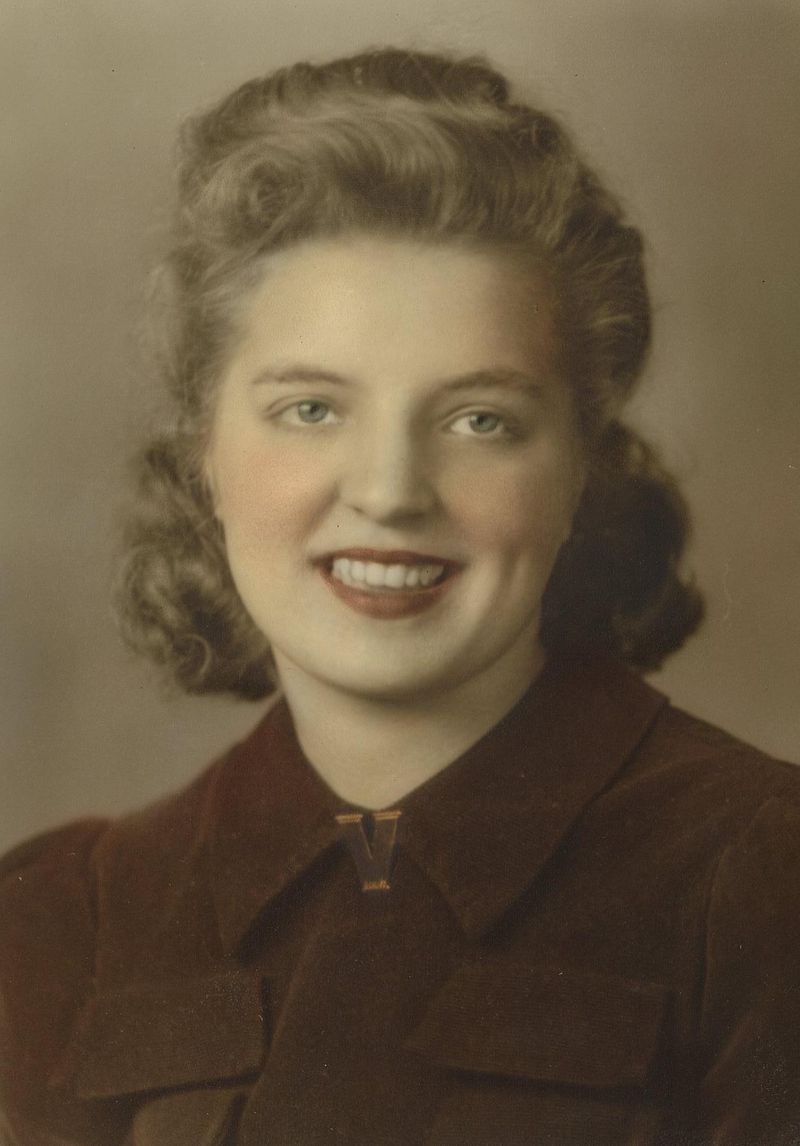 Elaine Ritchie's Instagram, Twitter & Facebook on IDCrawl